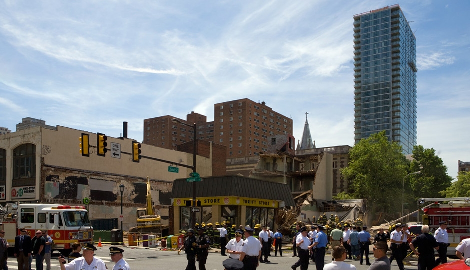 Strawberry Mansion Building Collapse Leaves One Injured