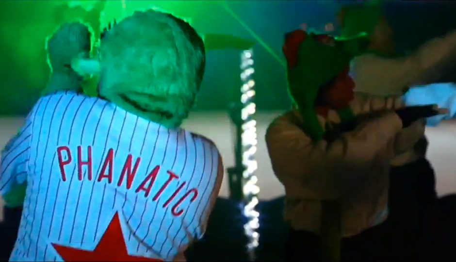 WATCH: What Does the Phanatic Say? - Philadelphia Magazine