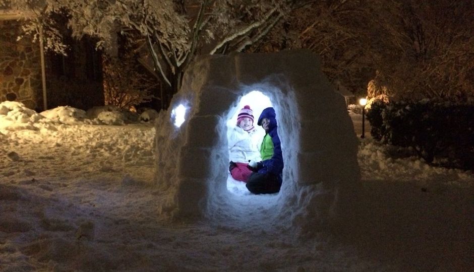 Rosemont Igloo Built By Child Contractors During Storm