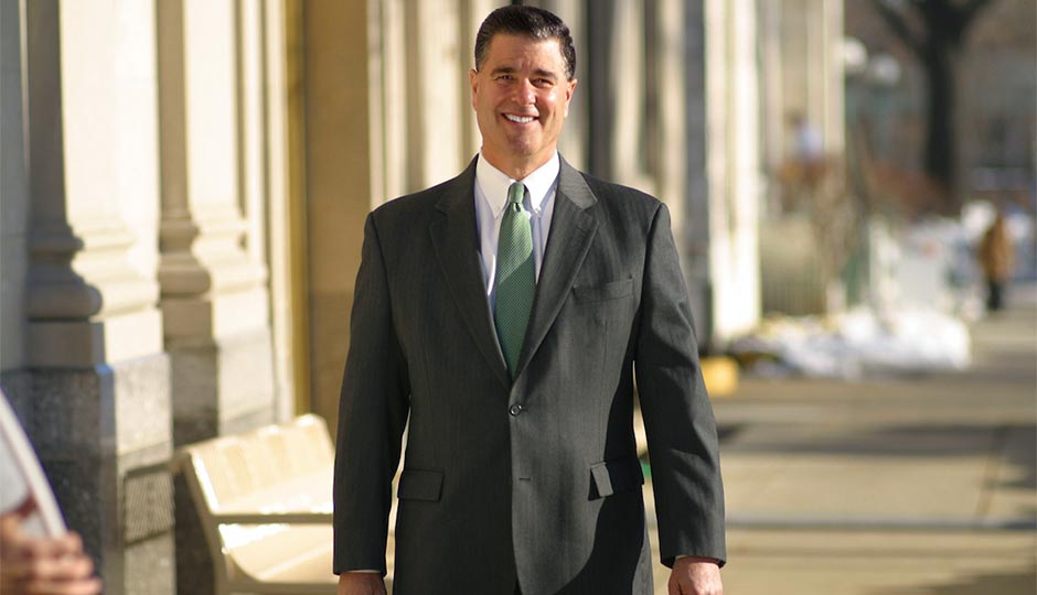 Longtime Bank CEO: Why Big Banks Are Evil
