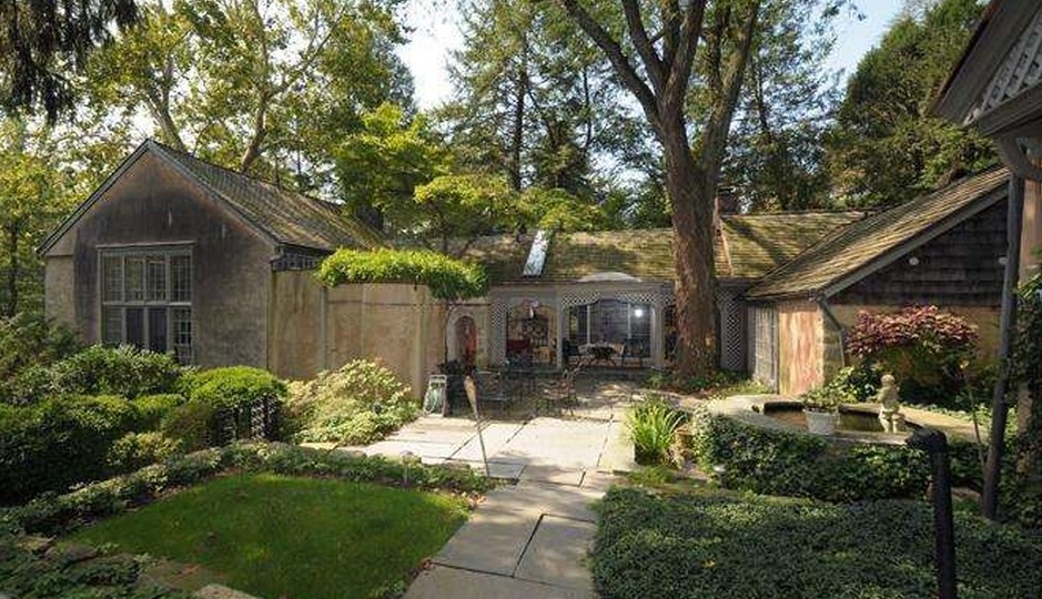 Main Line Monday: Check Out This Tucked Away Gladwyne Carriage House ...