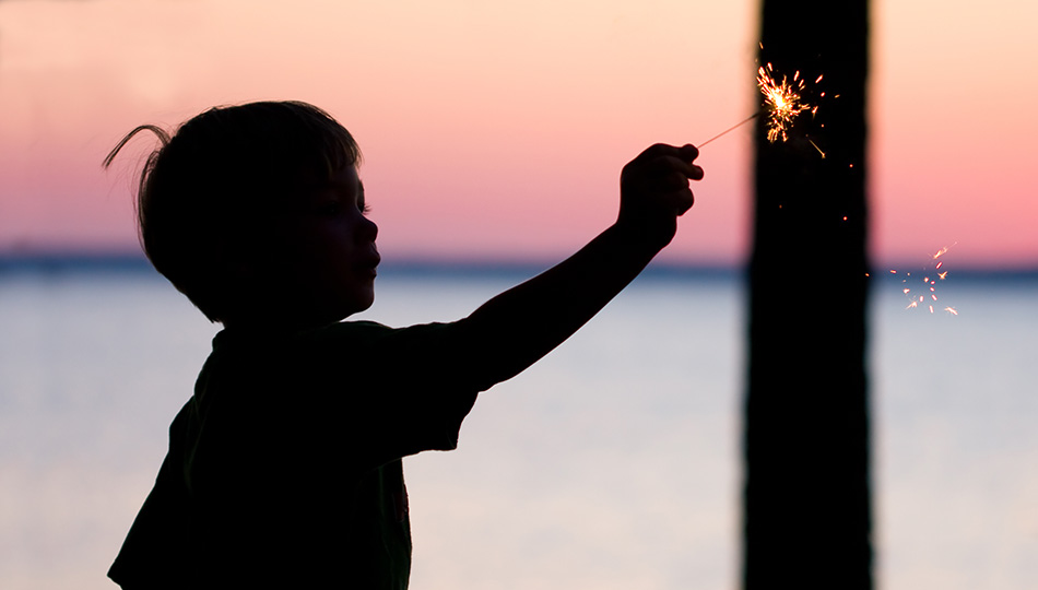 Summer Safety 101: Keep Kids Safe Around Fireworks (And Sparklers)
