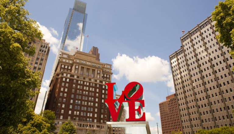 18 Adorable Philadelphia Love Statue Ideas for Your Wedding ...
