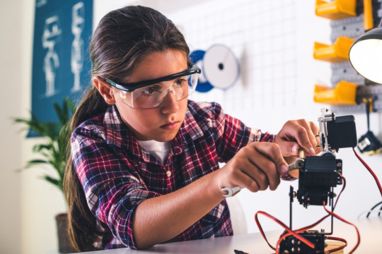 The One Persistent Reason Why There Aren’t More Women in Tech