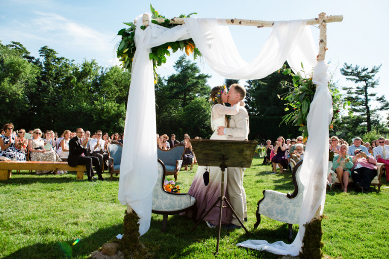 Everything You Need to Know About Quaker Wedding Ceremonies