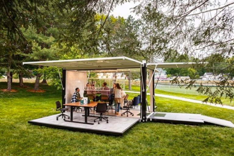 A (Free!) Outdoor Co-Working Space Is Coming to Philly Next Week