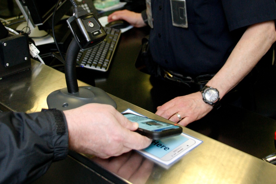 PHL Airport Launches Mobile Passport Control App