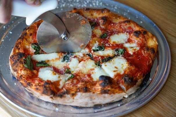 Royal Cafe Brings Neapolitan Pizza to Narberth