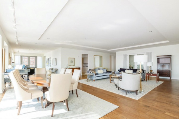 Rittenhouse Full-Floor Condo for Sale, A High-Floor Unit with Great Views