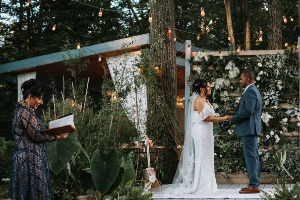 A Promise Ridge Wedding in the Poconos That Feels Like a Fairytale