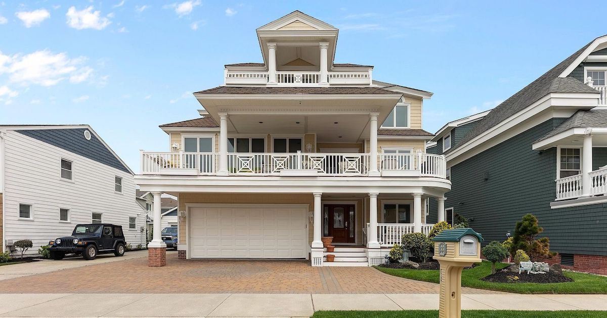 At the Shore: Longport Neotraditional Beach Block House for Sale