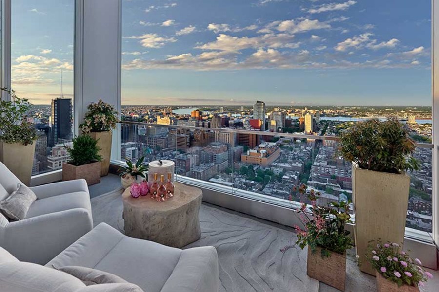 At Arthaus, Sky-High Views and Top-Notch Amenities Set a New Standard