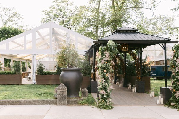 Franklin’s View Is the Latest Wedding Venue by Cescaphe