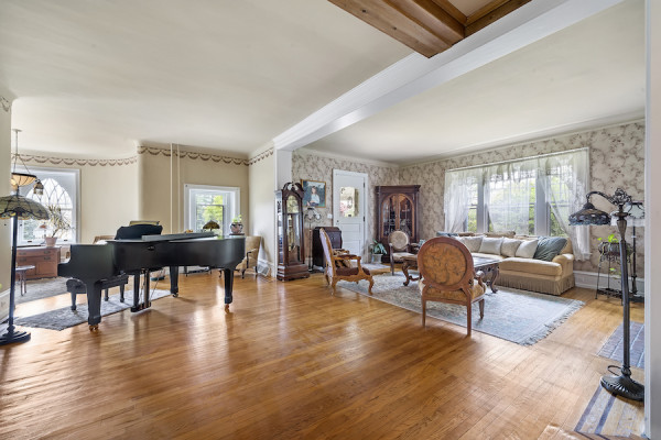 Horace Trumbauer Wyncote Queen Anne House for Sale