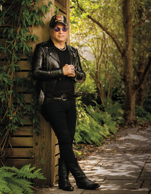 Buzz Bissinger Refuses to Teach "Friday Night Lights" at Penn