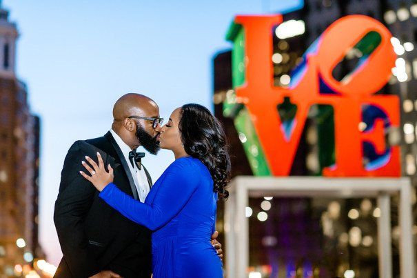 Rodin Museum Engagement Photos With an Elevated Style