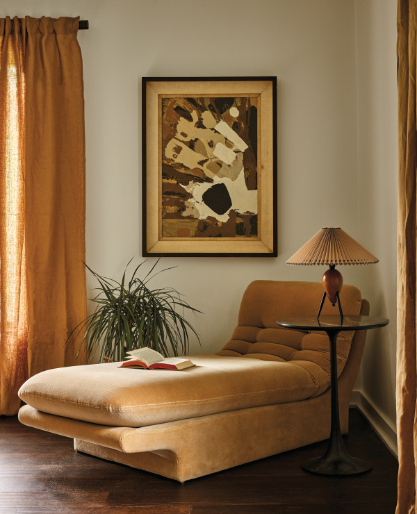 Mid-Century Modern and Farmhouse Styles Meet in Home Design