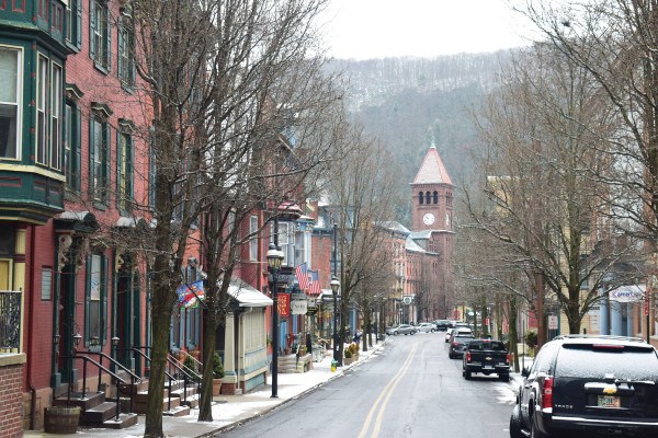 23 Things to Do in the Poconos in the Winter