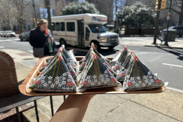 Just One Dish: Samgak Kimbap at Cafe Walnut