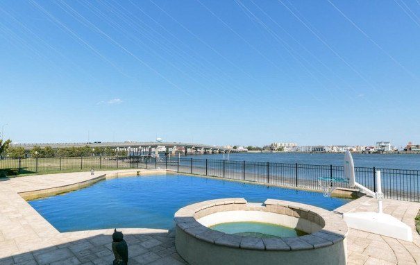 At the Shore: Longport Contemporary Traditional House for Sale