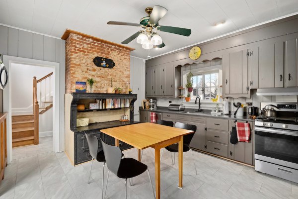 On the Market: Historic Riverton Queen Anne House for Sale