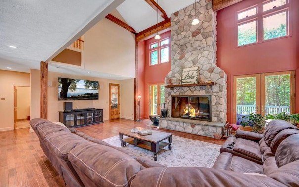 In the Poconos: Pocono Pines Rustic Manor House for Sale