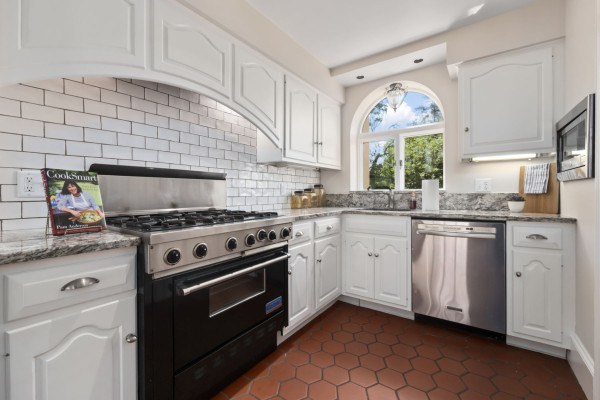 On the Market: Italianate Rydal Center-Hall Colonial House for Sale