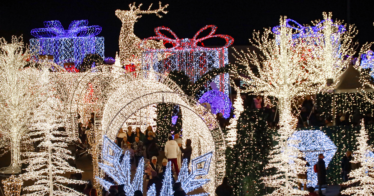 Your Guide to Tinseltown’s Holiday Fun in FDR Park
