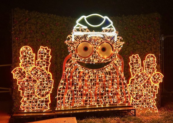 Your Guide to Tinseltown’s Holiday Fun in FDR Park