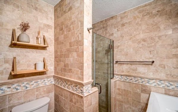 Just Listed: Tobyhanna Country Club Contemporary House for Sale