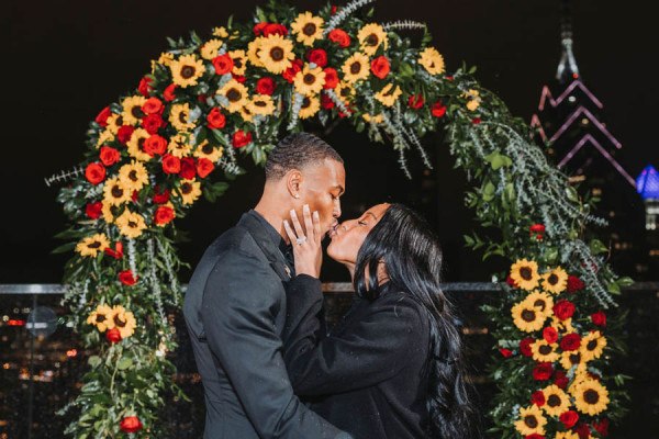 Eagles Wide Receiver DeVonta Smith’s Stunning NYE Proposal