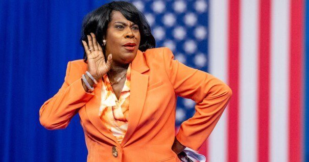 No, You Can't Fire the Mayor Amid the Stenchful Philadelphia Strike